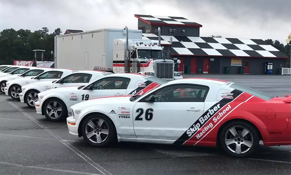 Barro Racing School-dan geçmek bilen SRO America hyzmatdaşlary 11298_2