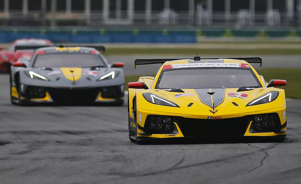 Gavin: Ba “Chineál Difriúil Foghlama” é Debut Corvette C8.R 11415_2