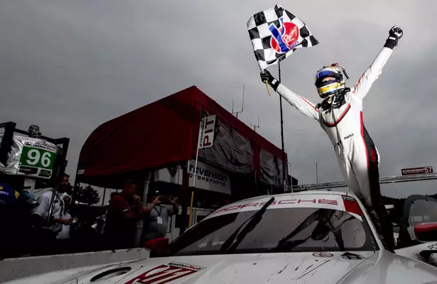 Mid-Engined Porsche 911 RSR pran Maiden Win nan Lime Rock 11901_2