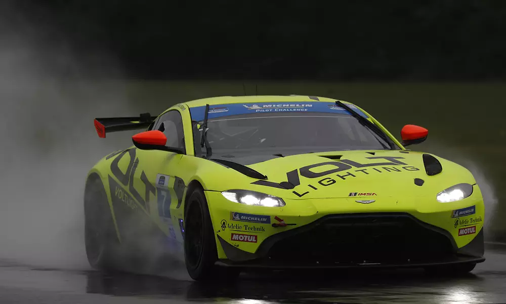 Hindman Quickest in Wet Second Practice στο VIR 12219_2