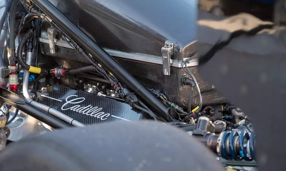 Cadillac-ek 5,5 litroko DPi motor eguneratua estreinatuko du