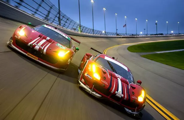 Scuderia Corsa Wedi'i Gosod ar gyfer Ymosodiad Ferrari Sawl Plwm yn 2016