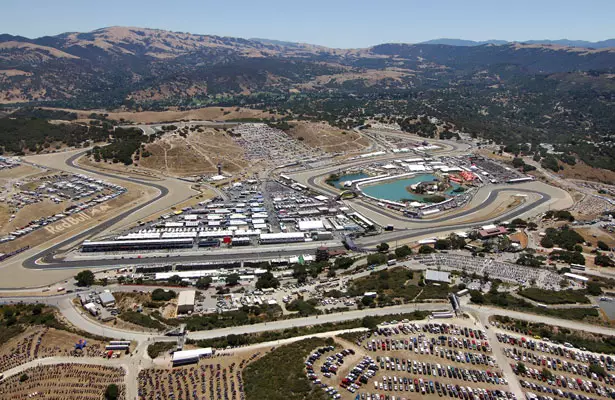 Yees duab: Mazda Raceway