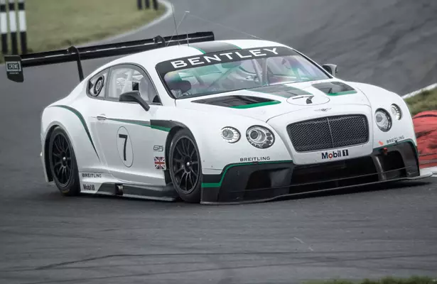 Bentley Continental GT3 debitēs Persijas līča 12 stundās