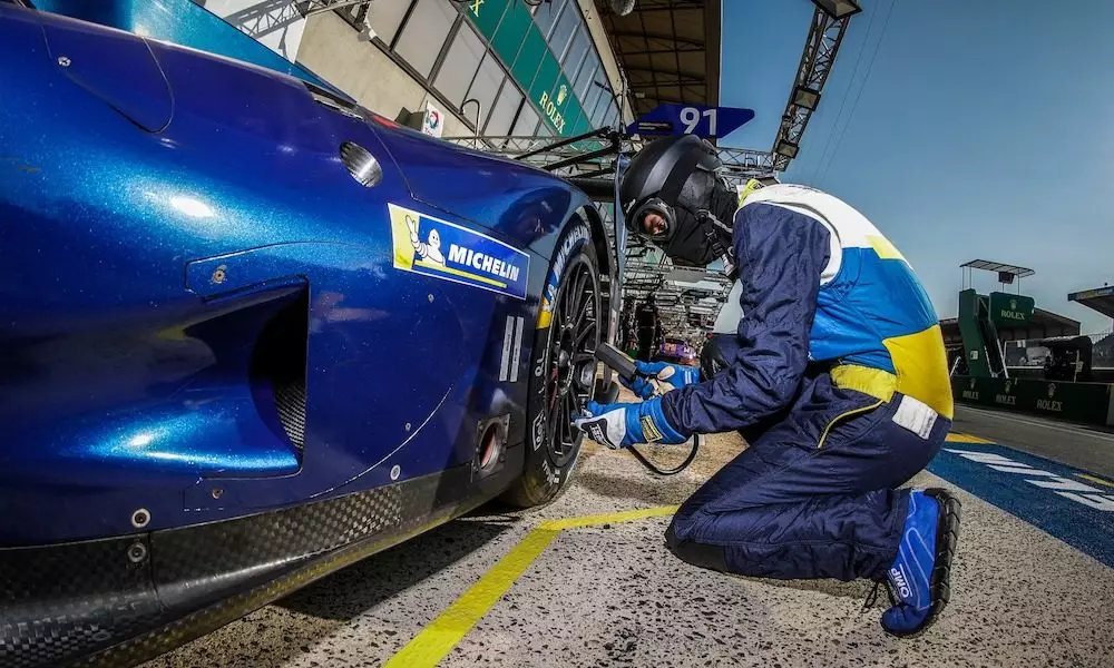 Michelin překonává výzvy „skutečně odlišného“ Le Mans