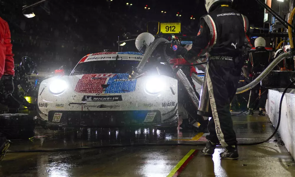 Makowiecki : Porsche « a beaucoup souffert » sous la pluie de Daytona 21801_2