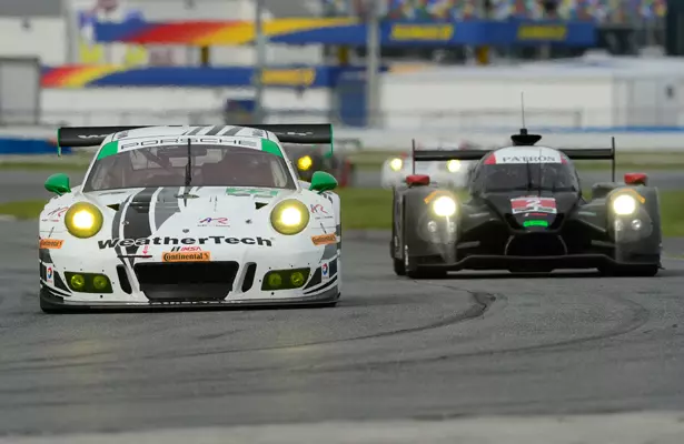 54 bílar staðfestir fyrir Rolex 24