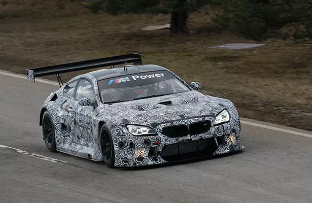 BMW M6 GT3 משלים השקה מוצלחת