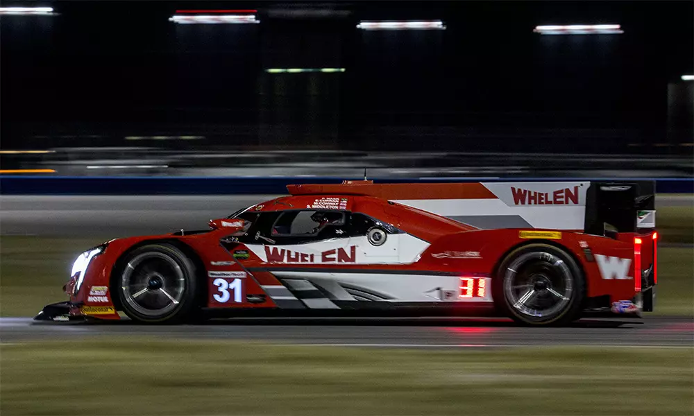 Nasr Quickest in Night Session á Roar