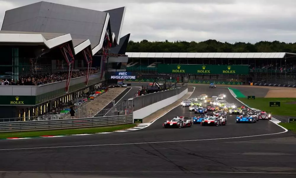 Toyota leder dramatisk öppningstid på Silverstone 2448_1