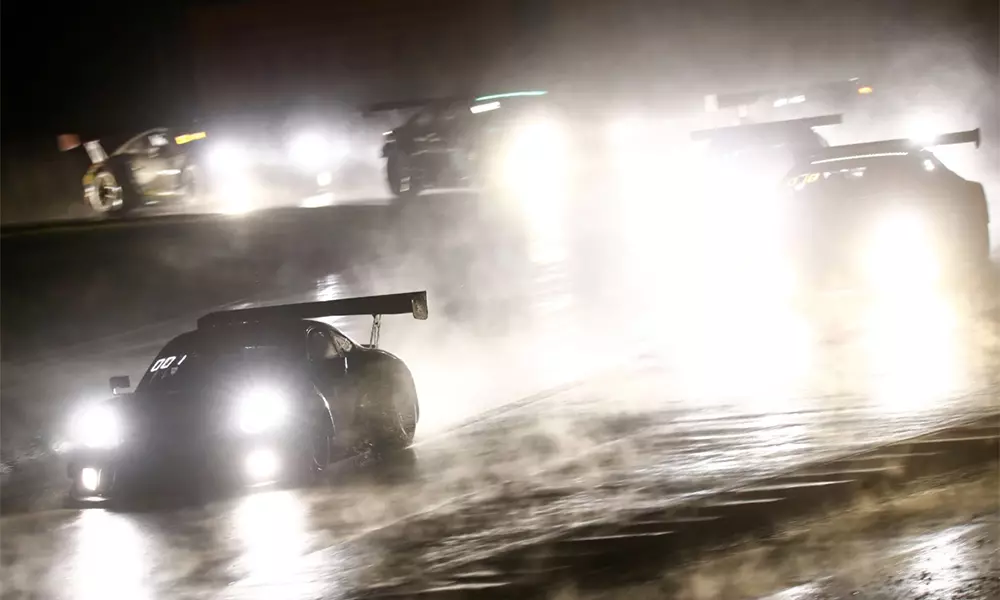 Tandy는 Petit Le Mans 2015 Win into Wet Finish에서 조언을 받았습니다.