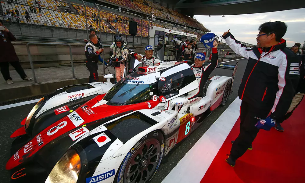 Toyota Dominates 6H ሻንጋይ; Porsche Clinches የዓለም ርዕሶች 25627_2