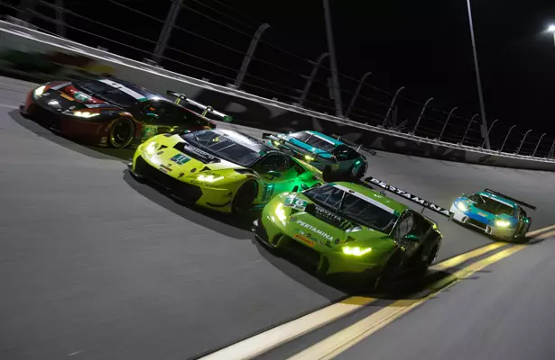 Lamborghini Gunning for Glory yn yr Unol Daleithiau Debut o Huracán GT3