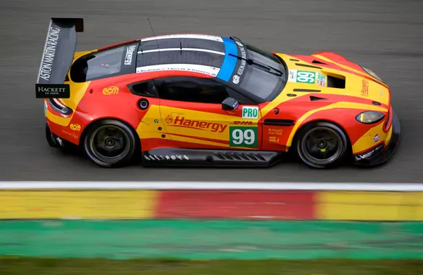 Aston Martin realiza clases de GTE en Spa