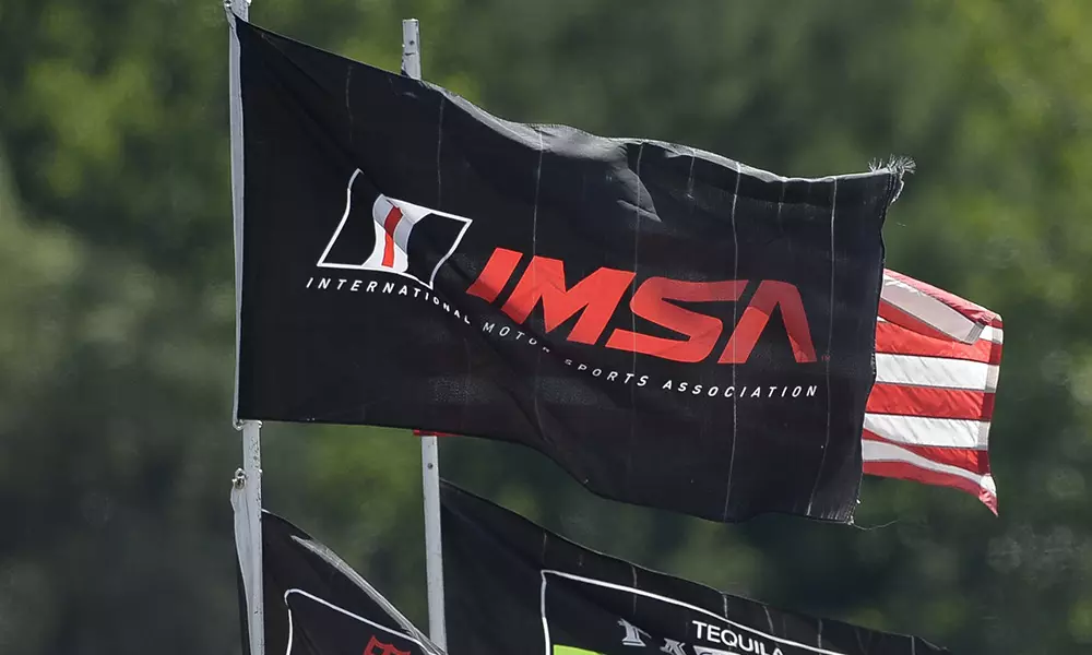 IMSA anuncia promociones para Pettit, Huddleston