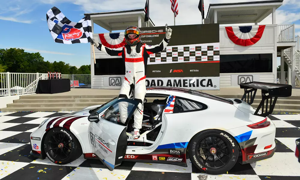 DICKINSON: Victorious at Road America; Werom nei VIR 28141_5