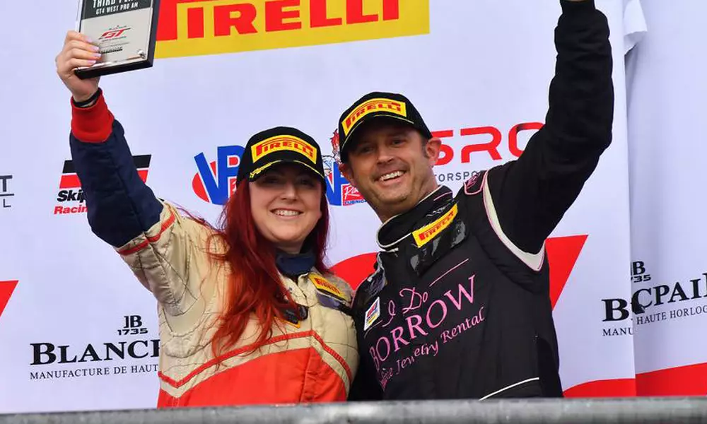 Pirelli Paddock Pass: Sarah Cattaneo