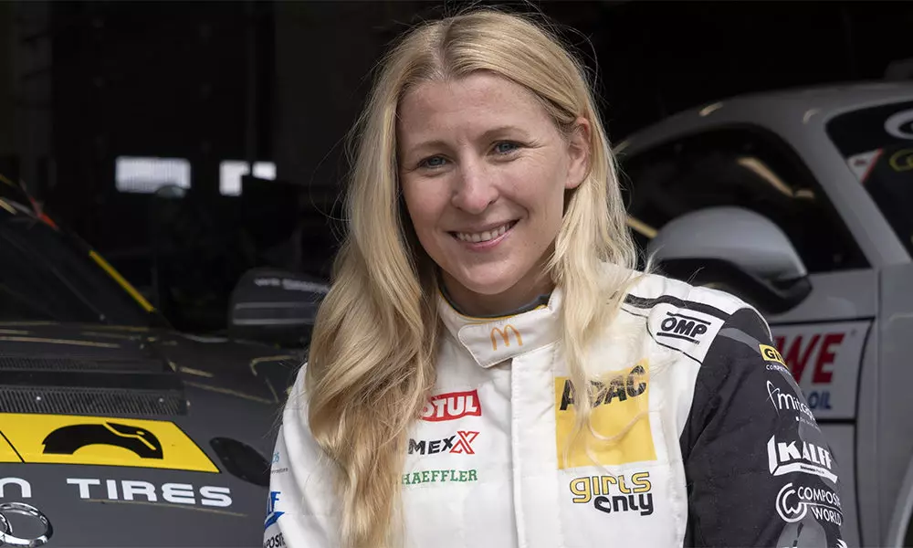 Pirelli Paddocki pääse: Pippa Mann