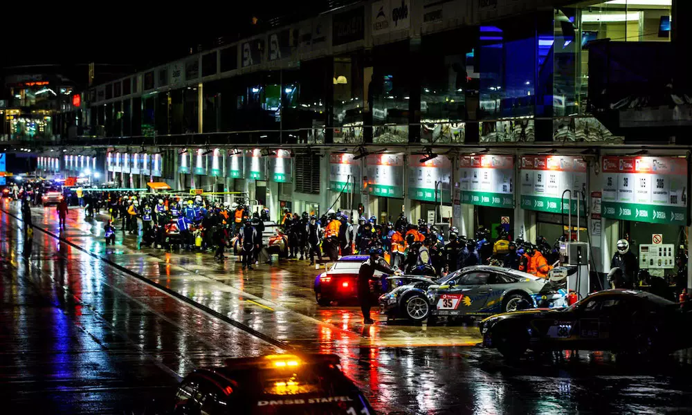 Nürburgring 24 Red-Flagged nei sân oeren fanwege rein 4005_1