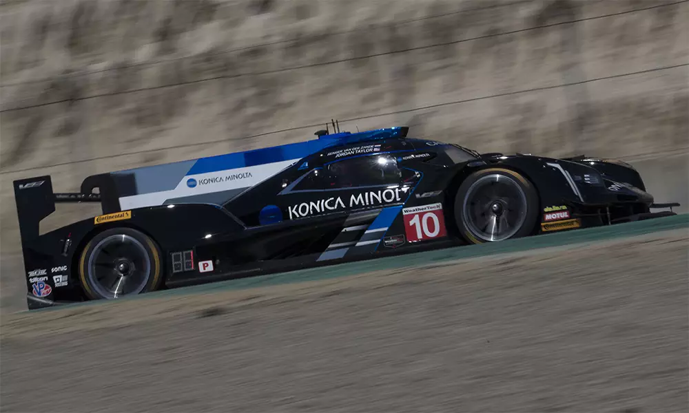 Van der Zande Tops Practice 1 នៅ Laguna 5254_1