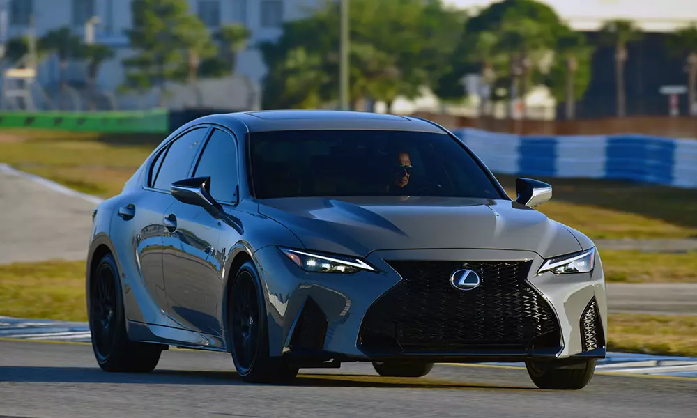 Lexus IS 500 F Sport Launch Editioun Revealed zu Sebring 532_3