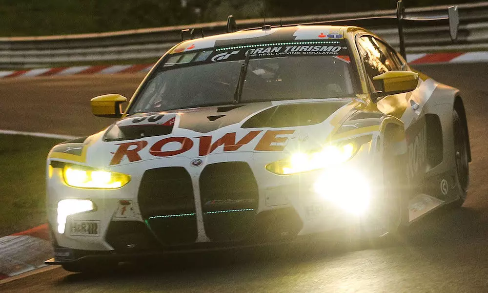 ROWE Quickest Again als Van der Linde Tops Night Practice