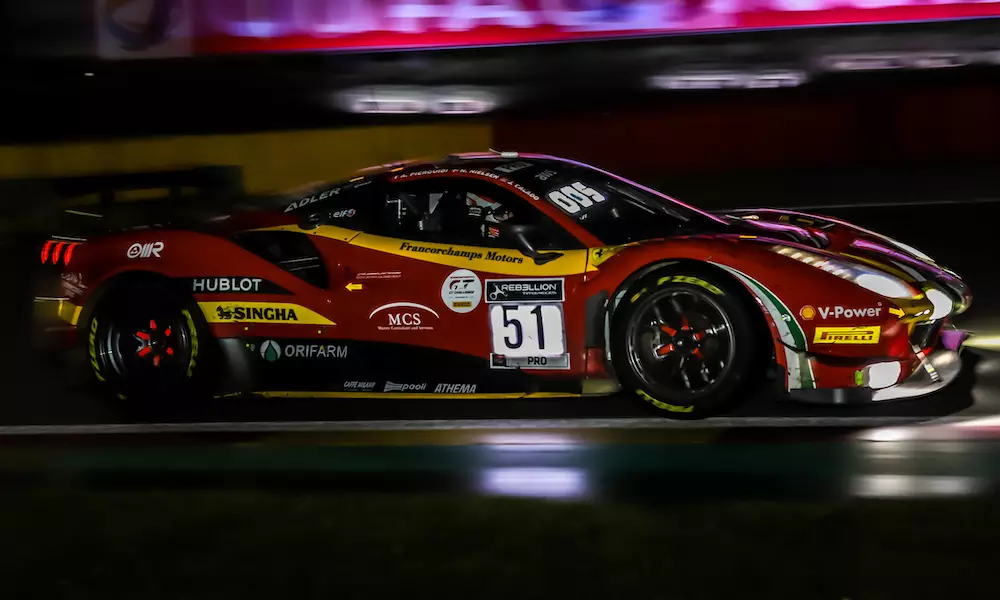 Ferrari siirtyy johtoon, kun 24h Spa saavuttaa puolivälin 7990_1