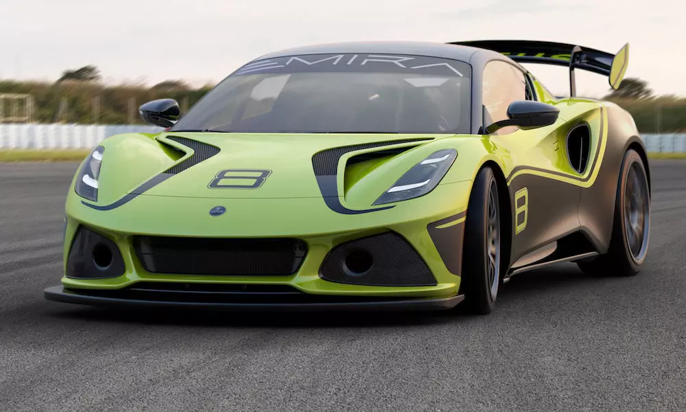Lotus uvádza na trh Emira GT4 pre debut v roku 2022
